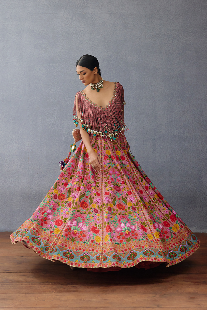 Modern Designer Lehengas for Women | Lehenga Choli Designer Collection ...