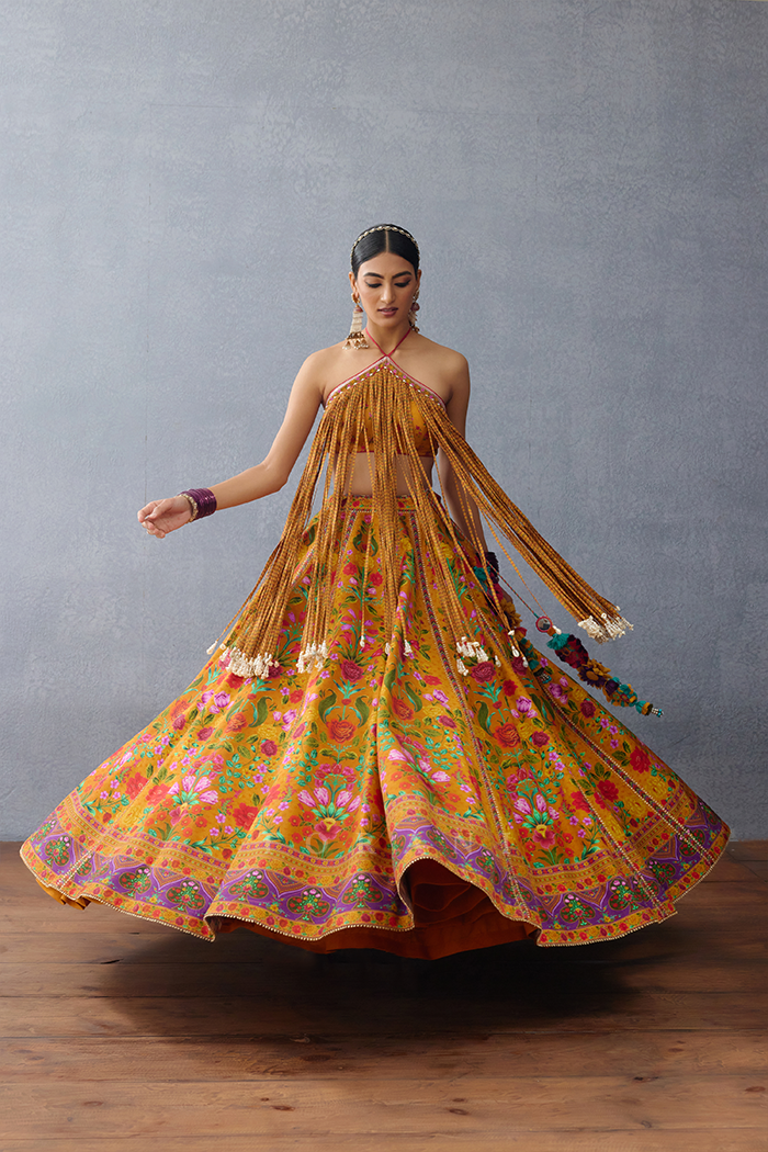 Modern Designer Lehengas for Women | Lehenga Choli Designer Collection ...