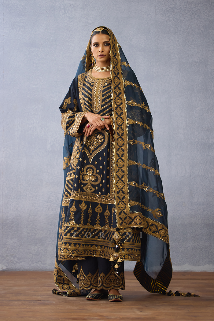 Bhadra Mannara Kurta Set – Torani India