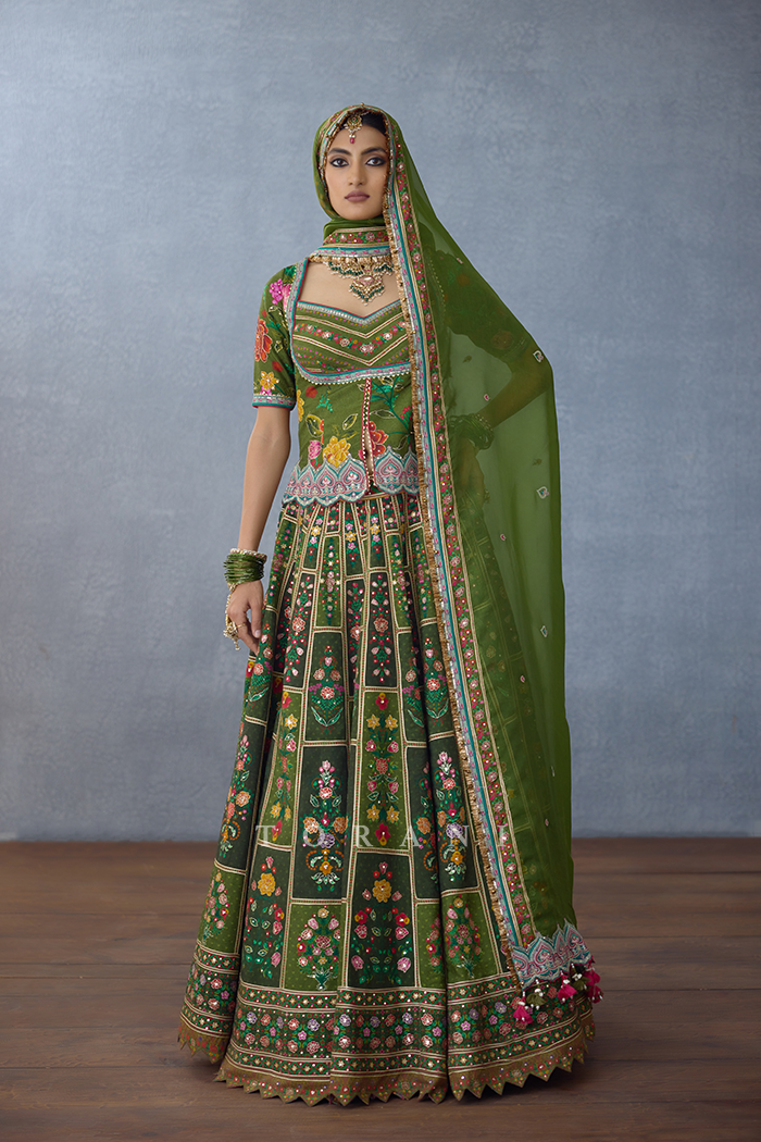 Dil Saaz Avora Lehenga Set – Torani India
