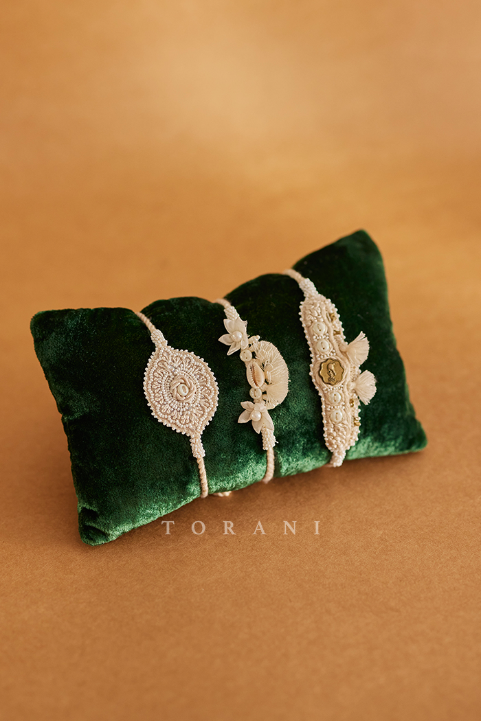 Gul-Bano Resham Airawata Sutra Set – Torani India